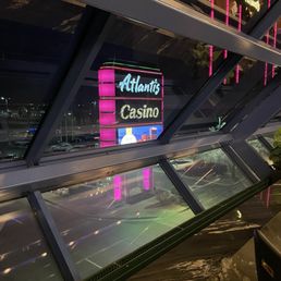 ATLANTIS SKY TERRACE OYSTER & SUSHI BAR - Updated November 2024 - 1484 ...