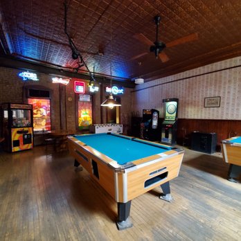 PAUL & JERRYS SALOON - Updated October 2025 - 34 Photos & 51 Reviews ...