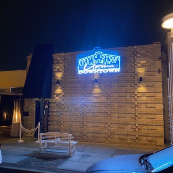 UPTOWN DOWNTOWN BAR AND GRILL - Updated October 2025 - 106 Photos & 71 ...