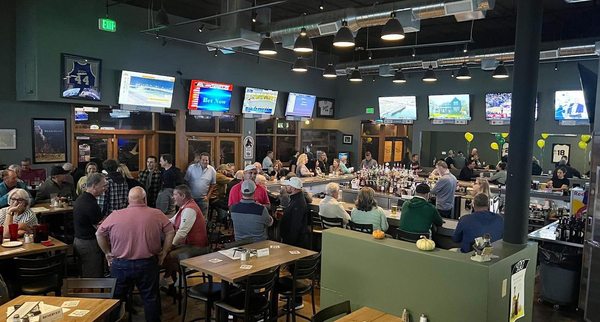 LONGSHOTS BAR & GRILL - Updated June 2024 - 126 Photos & 74 Reviews ...