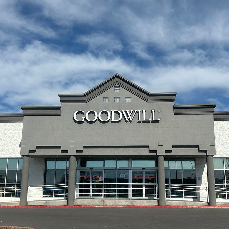 GOODWILL STORE - Updated October 2025 - 16 Photos & 16 Reviews - 1010 ...