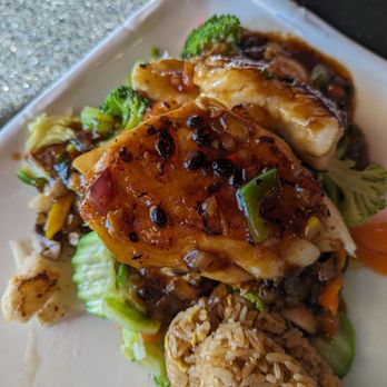EAST MOON ASIAN BISTRO - Updated December 2024 - 185 Photos & 242 ...