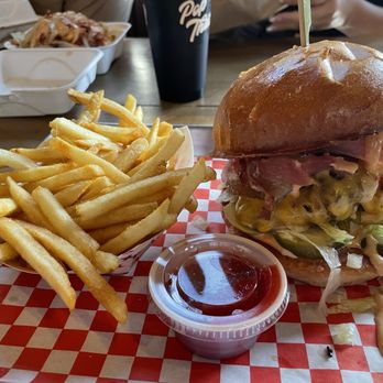 HELLA GOOD BURGER - Updated January 2025 - 224 Photos & 262 Reviews ...