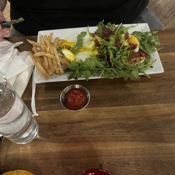 LOST FOX - Updated August 2025 - 120 Photos & 88 Reviews - 213 4th St E ...