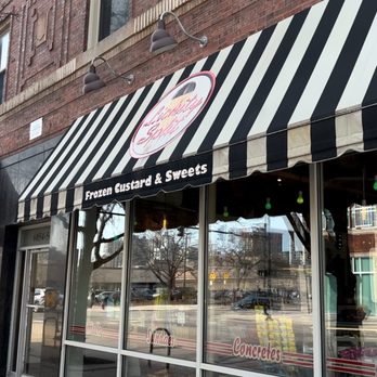 LICKITY SPLIT FROZEN CUSTARD & SWEETS - Updated October 2025 - 539 ...