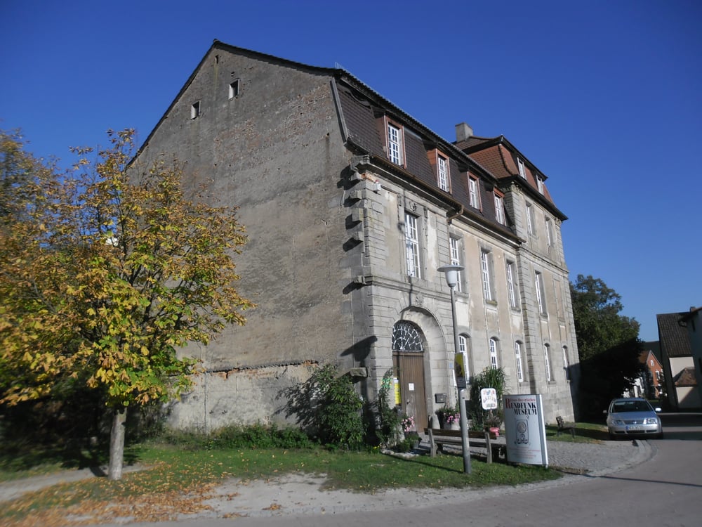 RUNDFUNKMUSEUM SCHLOSS BRUNN - Updated July 2024 - Am Schloß 2 ...