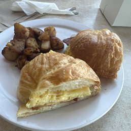 VILLAGE BAKEHOUSE - Updated November 2024 - 426 Photos & 401 Reviews ...