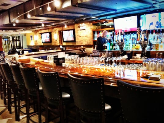 M BAR - Updated November 2025 - 24 Photos & 32 Reviews - 151 N Michigan ...