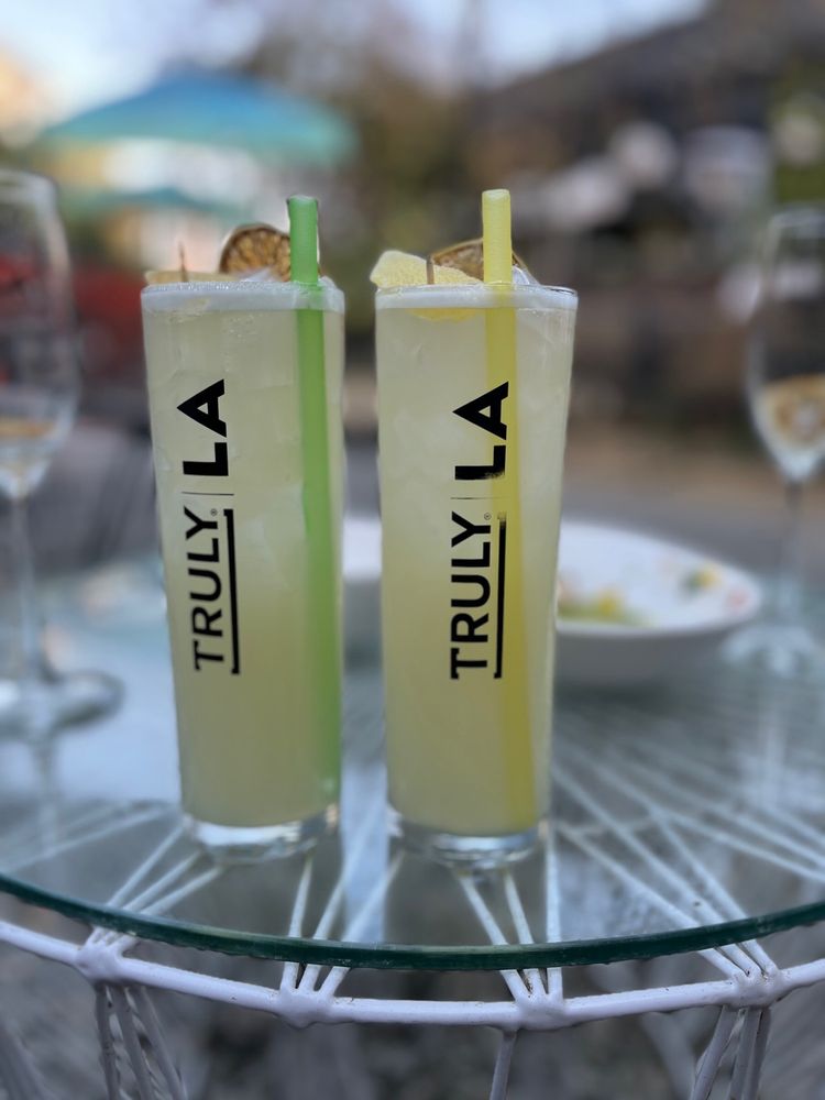 TRULY LA - 704 Photos & 305 Reviews - 218 Traction Ave, Los Angeles ...