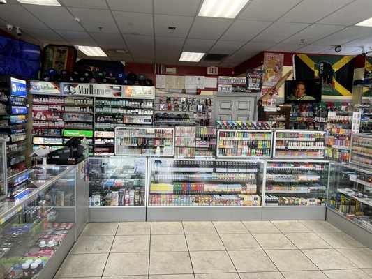 BUDGET SMOKE & GIFTS - Updated December 2025 - 10470 W Cheyenne Ave ...