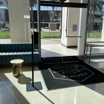 PACIFIC KITCHEN - Updated December 2025 - 24 Photos & 21 Reviews - 4695 ...