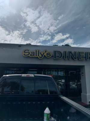 SALLY’S DINER - Updated April 2025 - 25 Photos & 27 Reviews - 972 W ...