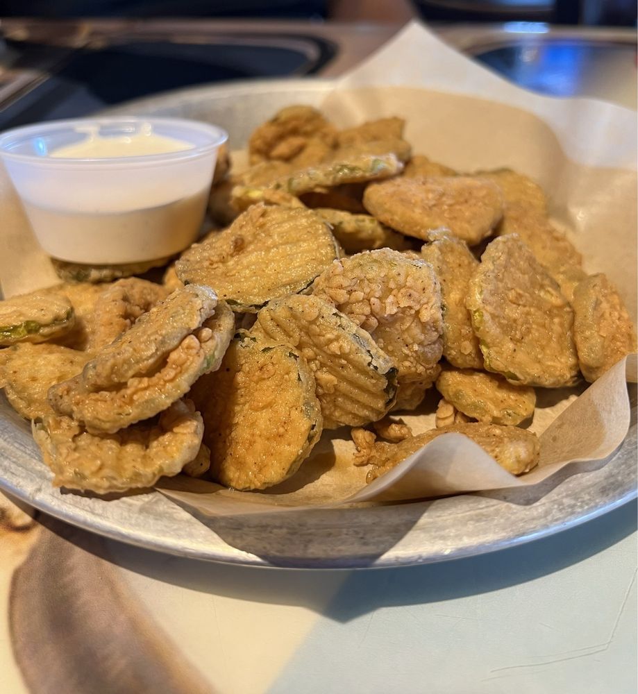 HOOTERS - Updated July 2025 - 51 Photos & 126 Reviews - 3656 E Sam ...