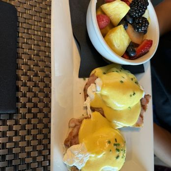 SIX SEVEN RESTAURANT - Updated September 2024 - 2106 Photos & 1308 ...