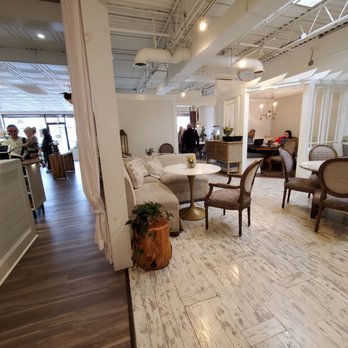 MAXIE B’S - Updated August 2024 - 642 Photos & 492 Reviews - 2403 ...