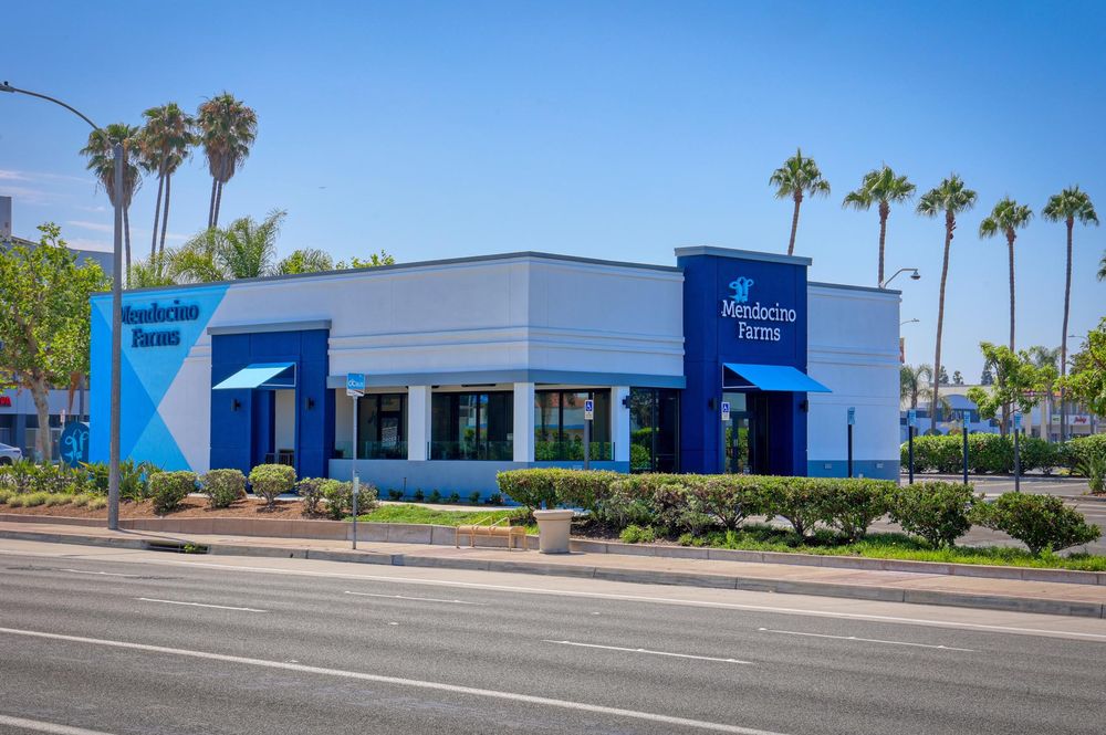 MENDOCINO FARMS - Updated April 2025 - 130 Photos & 107 Reviews - 2799 ...