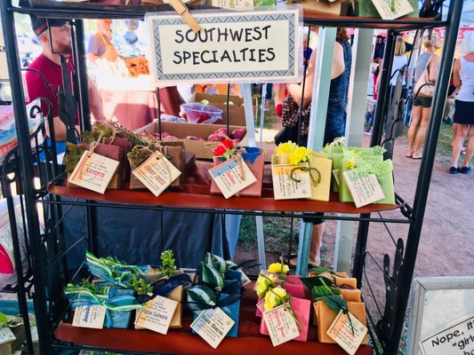 ROADRUNNER PARK FARMERS MARKET - Updated December 2024 - 32 Photos & 58 ...