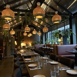 SENLA - Updated December 2025 - 30 Photos - 133 Richmond Street W, Toronto, Ontario - Vietnamese ...