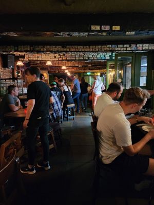 WHITES TAVERN - Updated July 2025 - 110 Photos & 82 Reviews - 2-4 ...
