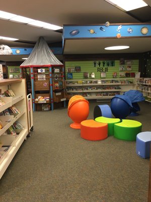 HOLLADAY LIBRARY - Updated December 2025 - 18 Photos & 11 Reviews ...