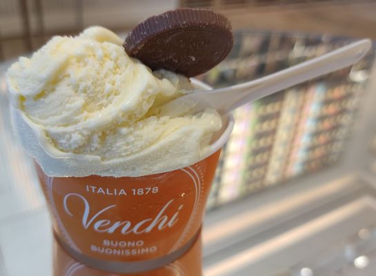 VENCHI - Updated June 2025 - 558 Photos & 172 Reviews - 4303 La Jolla Village Dr, San Diego ...