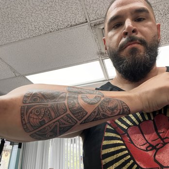 808 TATTOO - Updated January 2025 - 302 Photos & 230 Reviews - 46-018 ...