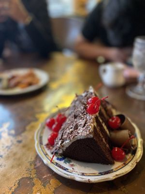 MADONNA INN COPPER CAFE - Updated May 2025 - 2266 Photos & 1179 Reviews ...