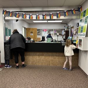 WOODBURN PUBLIC LIBRARY - Updated May 2025 - 280 Garfield St, Woodburn ...