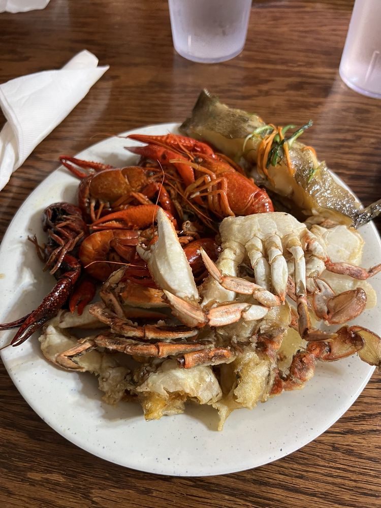 AMAZIN BUFFET - Updated May 2025 - 30 Reviews - 2501 S Campbell Ave ...