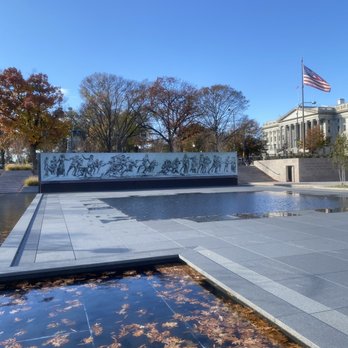 PERSHING SQUARE PARK - Updated May 2025 - 26 Photos - Penn Ave Between ...