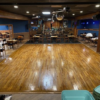 FRIENDS OF FRIENDS NEIGHBORHOOD BAR - Updated November 2025 - 12 ...