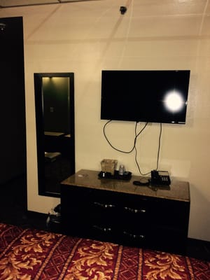 CROWN MOTOR INN - Updated June 2025 - 18 Photos & 24 Reviews - 7401 ...