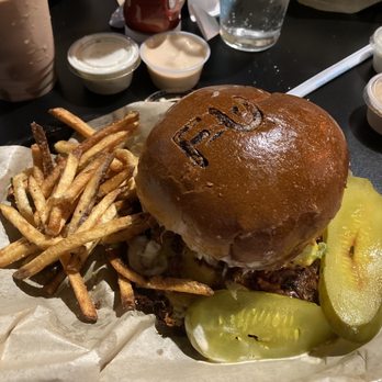 FU-BURGER - Updated June 2024 - 12 Photos & 16 Reviews - 526 Wellington ...