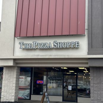 THE PIZZA SHOPPE - Updated December 2025 - 58 Photos & 40 Reviews ...