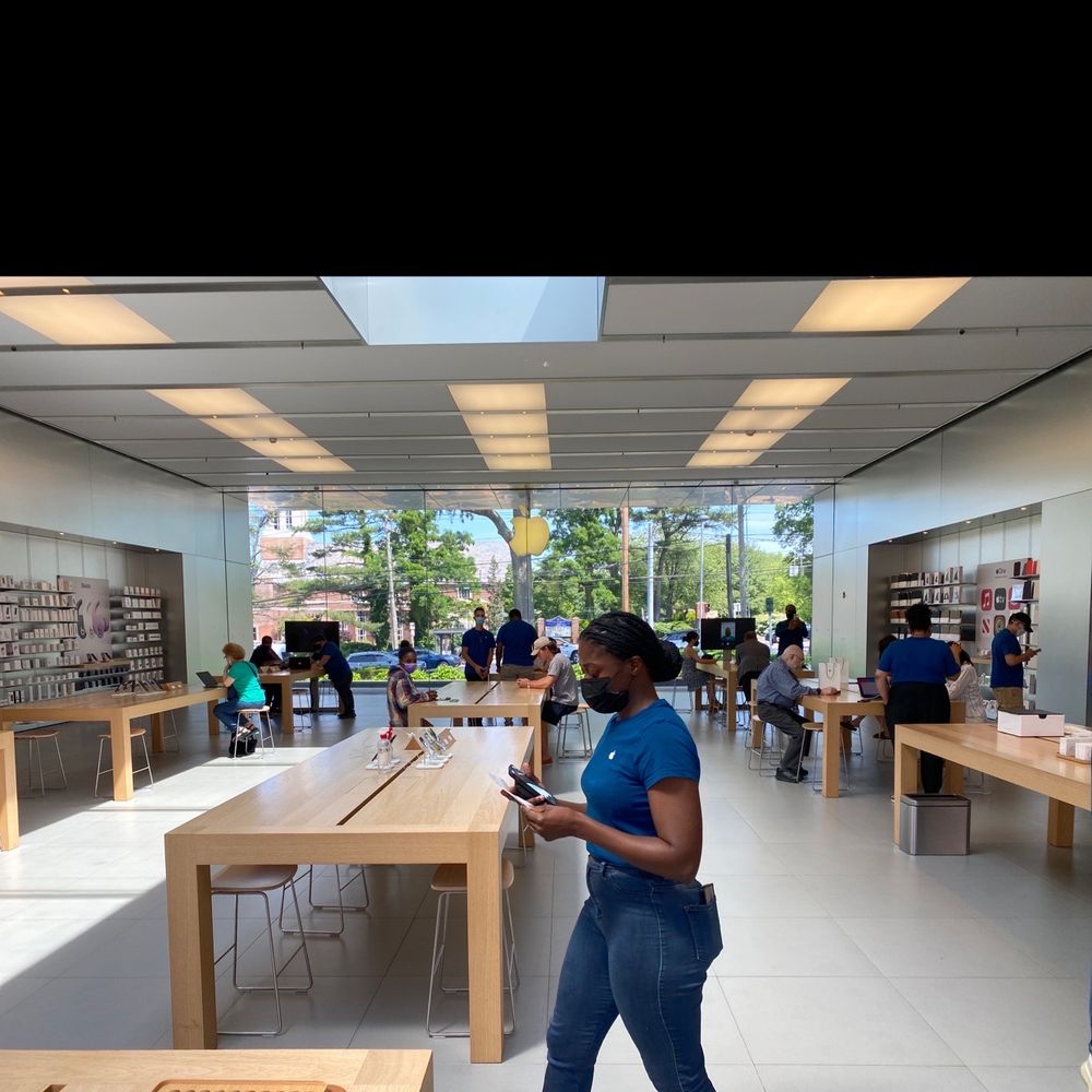 APPLE STORE - MANHASSET - Updated March 2025 - 71 Photos & 242 Reviews ...