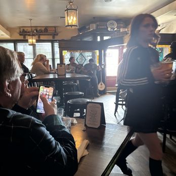 TWO FOOLS TAVERN - Updated October 2024 - 706 Photos & 746 Reviews ...