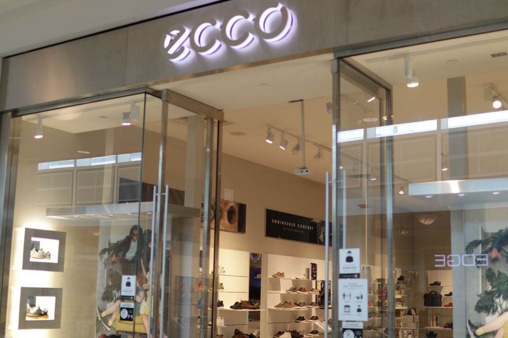 ECCO LENOX - Updated August 2025 - 3393 Peachtree Rd NE, Atlanta ...