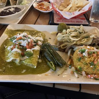 VIDA MARISCOS - Updated October 2025 - 126 Photos & 93 Reviews - 210 ...