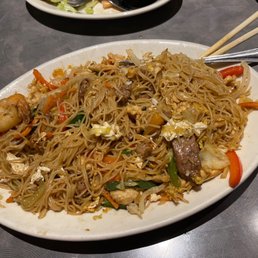 GOLDEN WOK - Updated April 2025 - 1045 Photos & 939 Reviews - 8822 ...