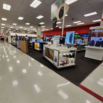 TARGET - Updated December 2025 - 514 Photos & 288 Reviews - 4024 ...
