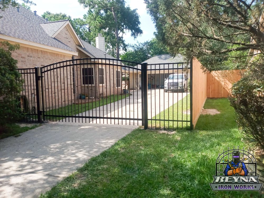 REYNA IRON WORKS - Request a Quote - The Woodlands, Texas - Fences ...
