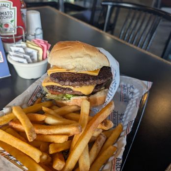 ARCHIE’S GIANT HAMBURGERS & BREAKFAST - Updated May 2025 - 681 Photos ...