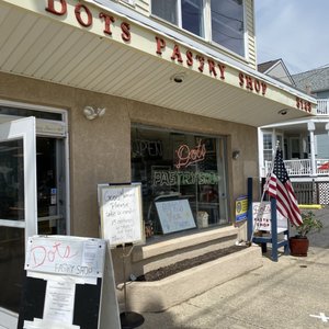DOT’S PASTRY SHOP - 105 Photos & 142 Reviews - 3148 Asbury Ave, Ocean ...