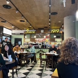 CAFE LANDWER- FRONT - Updated June 2025 - 66 Photos & 33 Reviews - 33 ...