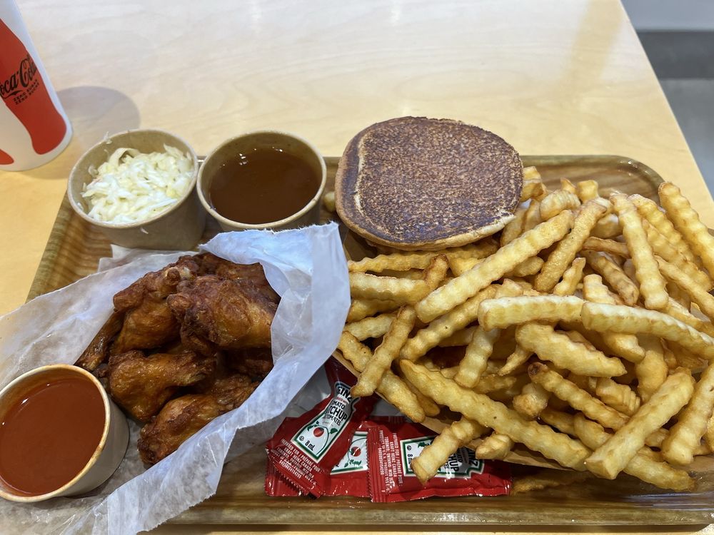 ROTISSERIE AU COQ - Updated August 2025 - 12 Photos - 2092 Boulevard ...