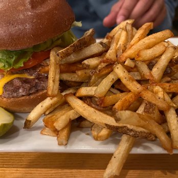 THE BURGER LOFT - Updated September 2024 - 280 Photos & 490 Reviews ...