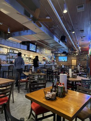 FISH N TAILS OYSTER BAR - Updated December 2025 - 22 Photos & 26 ...