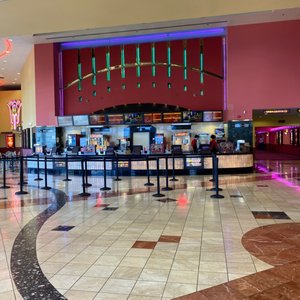 STARLIGHT TRIANGLE SQUARE CINEMAS - 167 Photos & 421 Reviews - 1870 ...