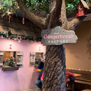 THE GINGERBREAD FACTORY - 714 Photos & 408 Reviews - 829 Front St ...