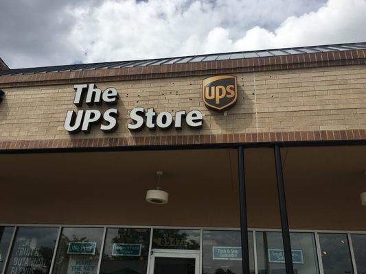 THE UPS STORE - Updated January 2025 - 24 Photos & 21 Reviews (2.7 ⭐️ ...